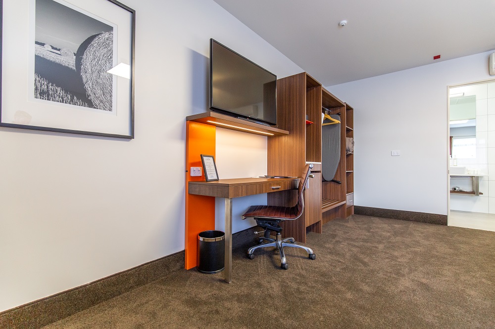 Superior King | Jet Park Hamilton Airport Hotel Accommodation